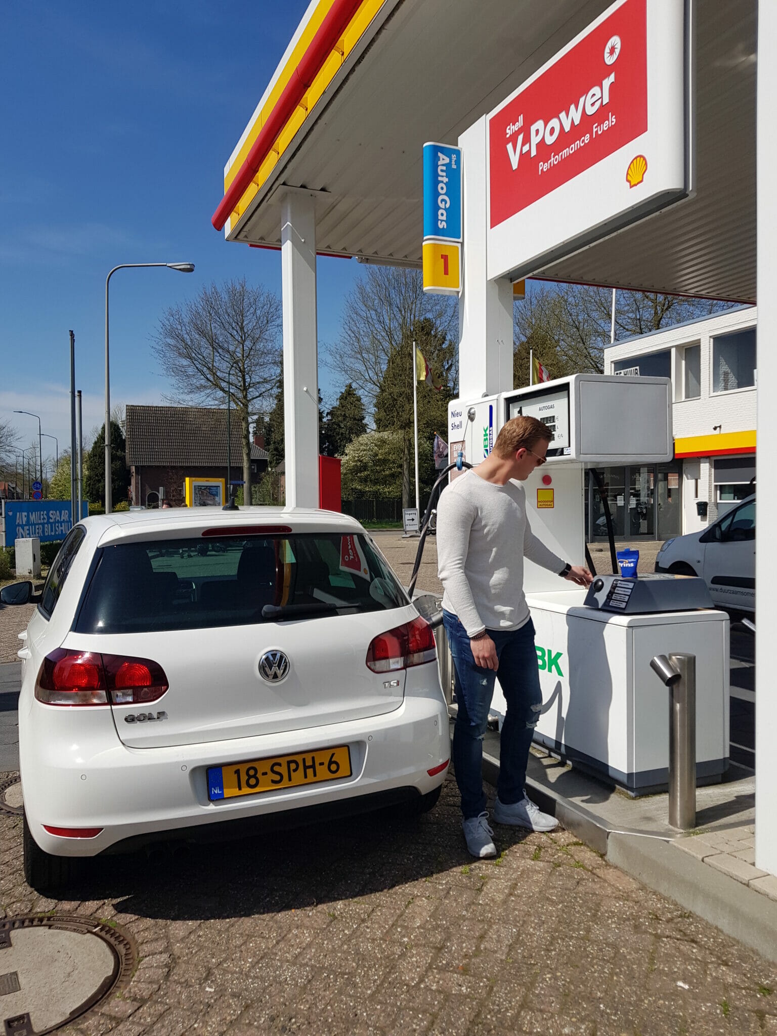 Waarom het tankstation vooral NIET van het gas af moet. - AutoGas.NL